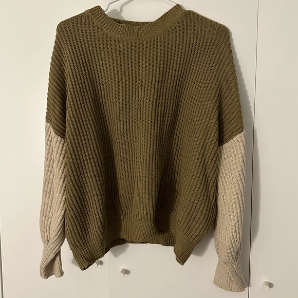 Blue Blush | Sweaters | Two Tone Sweater | Poshmark